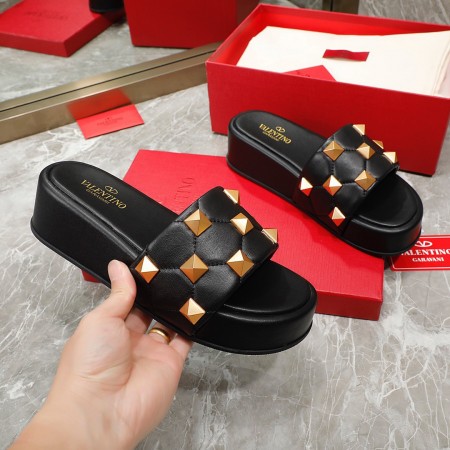 Replica Valentino Roman Stud Flatform Slides In Black Nappa Leather