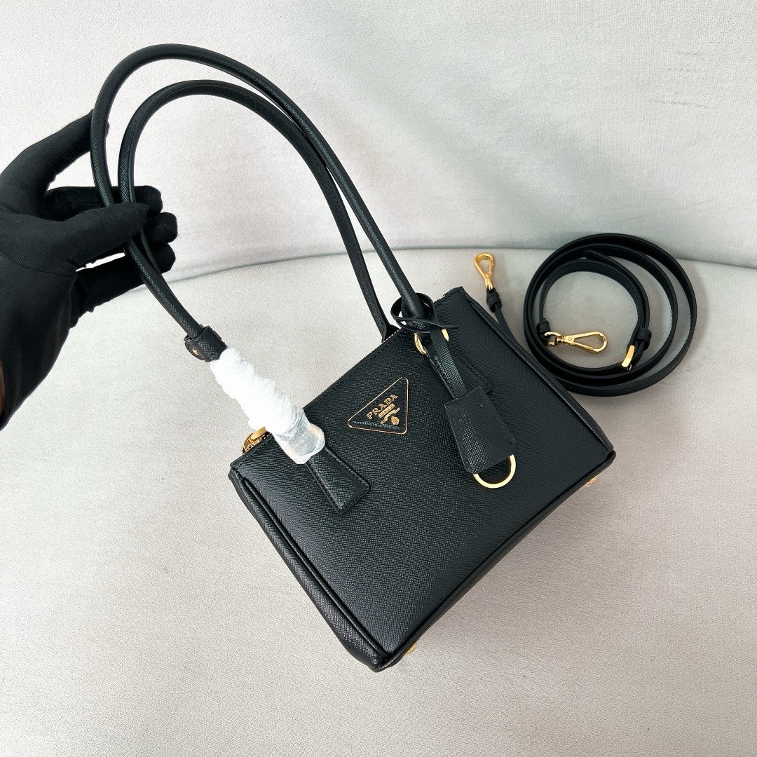 Replica Prada Mini Galleria Shoulder Bag in Black Saffiano Leather